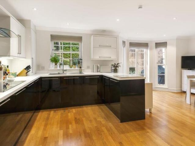 6 bedroom terraced house for sale in St. Mary's Place, London, W8