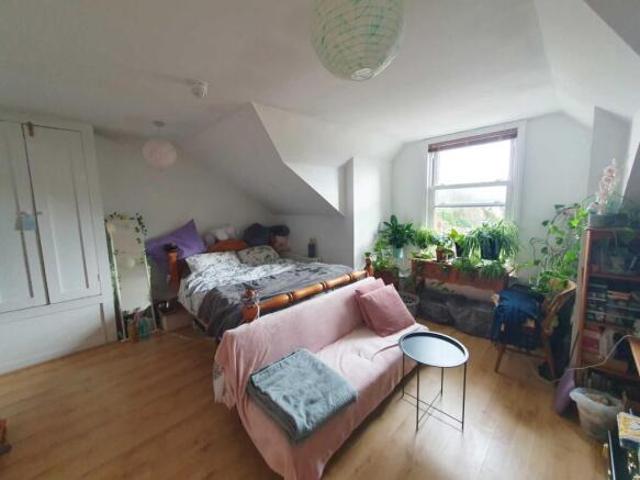 6 bedroom terraced house for sale in St. Stephens Road, Canterbury, CT2