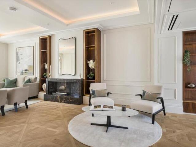 6 bedroom terraced house for sale in Priory Walk, Chelsea, SW10