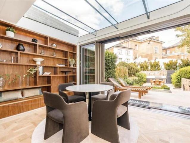 6 bedroom terraced house for sale in Priory Walk, South Kensington, SW10