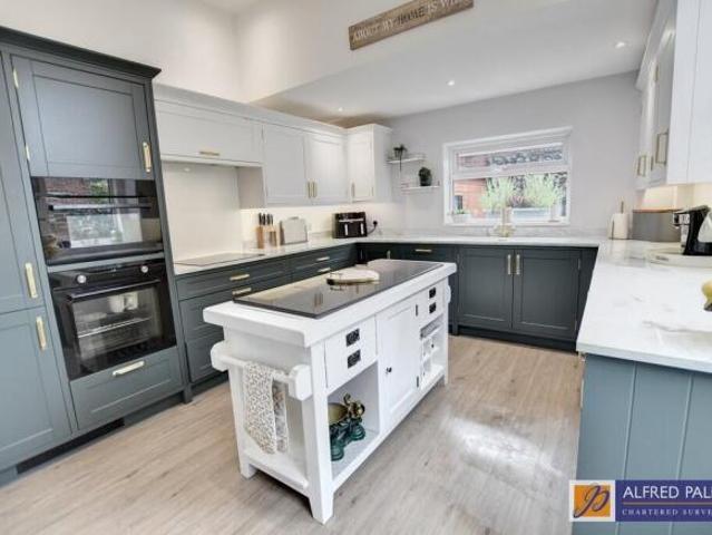 6 bedroom terraced house for sale in Roker Park Road, Roker, SR6
