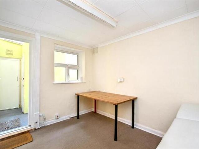 6 bedroom terraced house for sale in West Terrace, Eastbourne, BN21