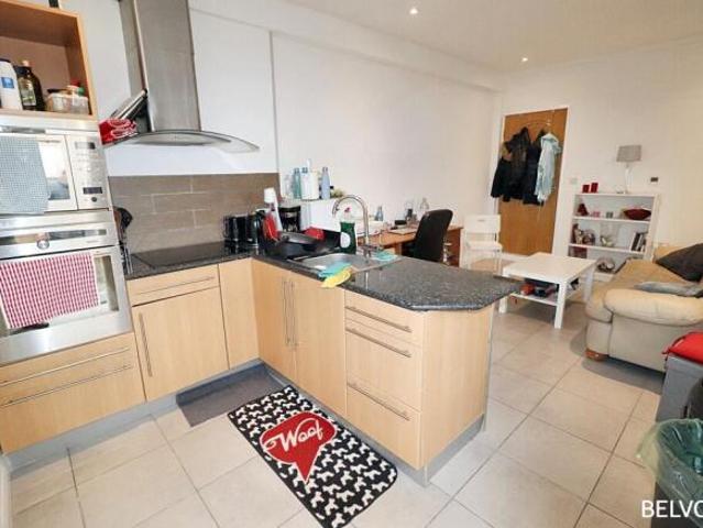 6 bedroom terraced house for sale in Whitchurch Road, Heath, Cardiff, CF14