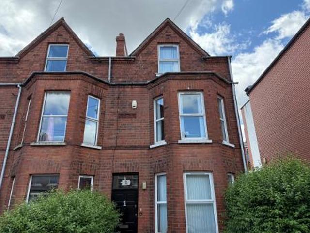 6 bedroom Terraced House To Let