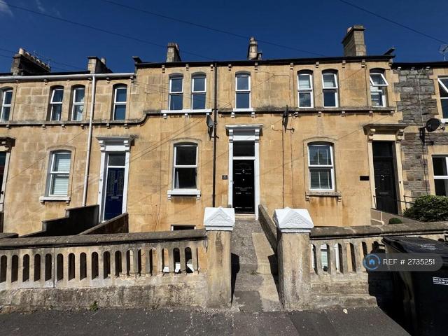 6 bedroom terraced house to rent