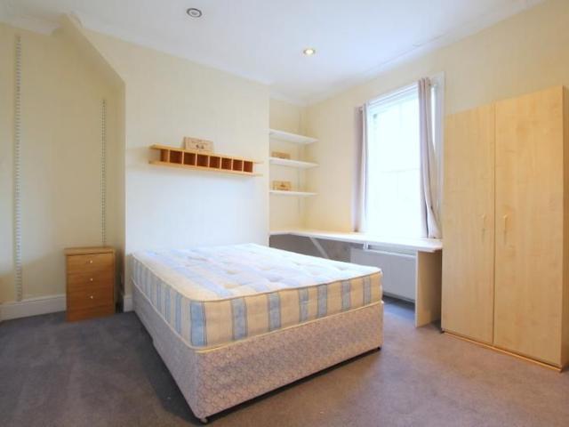 6 bedroom terraced house to rent
