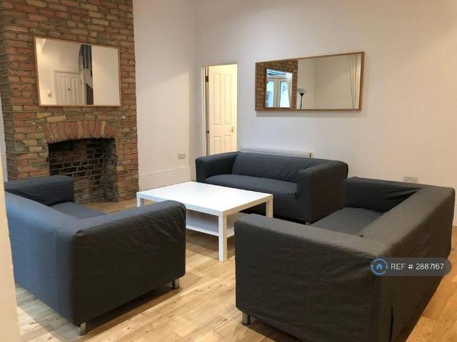 6 bedroom terraced house to rent