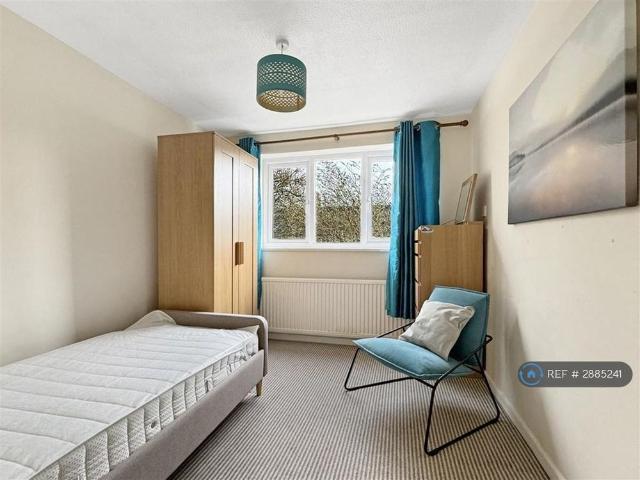 6 bedroom terraced house to rent
