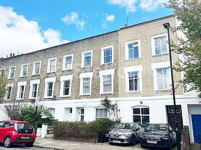 6 bedroom terraced house to rent
