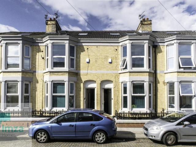 6 bedroom terraced house to rent