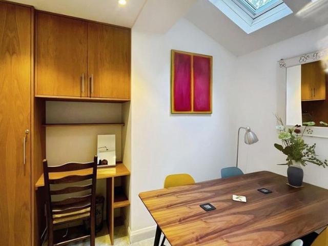 6 bedroom terraced house to rent