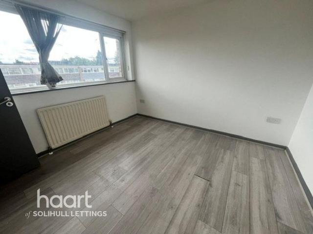 6 bedroom terraced house to rent