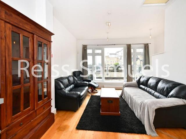 6 bedroom terraced house to rent
