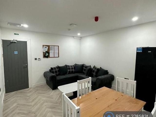 1 bedroom in a house share to rent