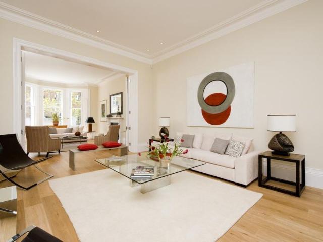 6 bedroom terraced house to rent