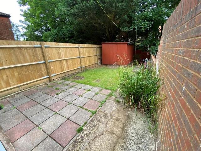 1 bedroom in a house share to rent