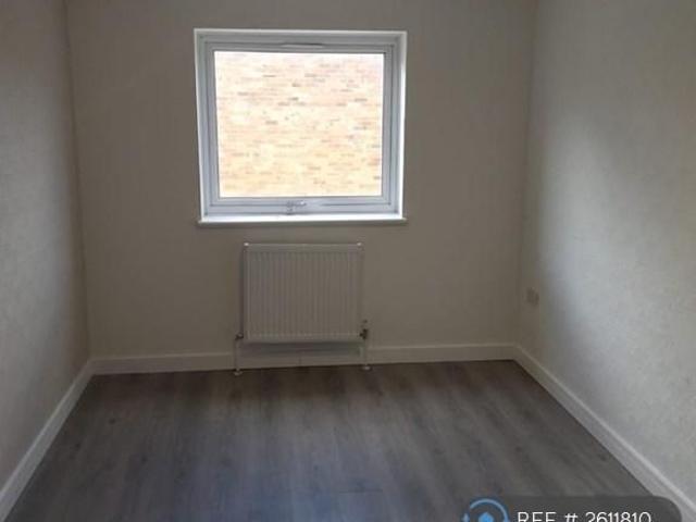 6 bedroom terraced house to rent