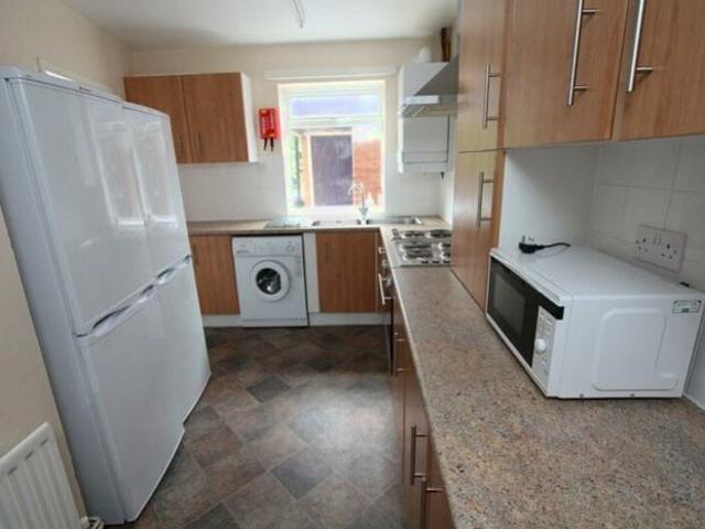 6 Bedroom Terraced House To Rent In Charter Avenue, Canley, Coventry, CV4