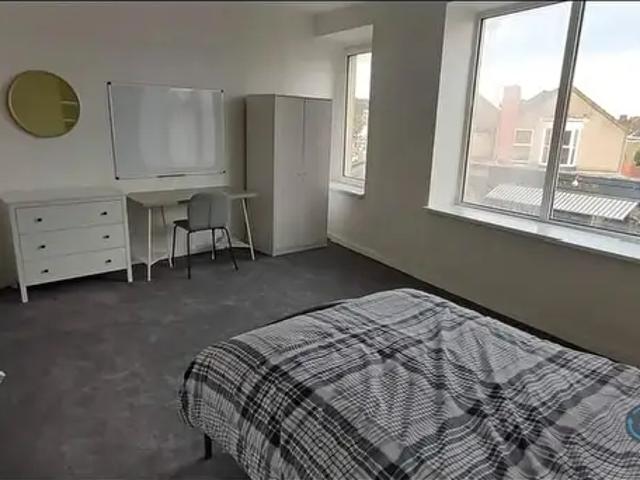 6 Bedroom Terraced House To Rent In King Edward's Road, Swansea, SA1