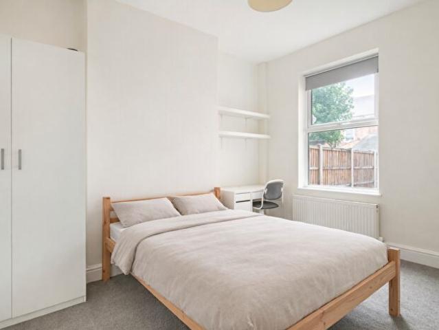 6 Bedroom Terraced House To Rent In Rushworth Avenue, West Bridgford, Nottingham, Nottinghamshire, NG2