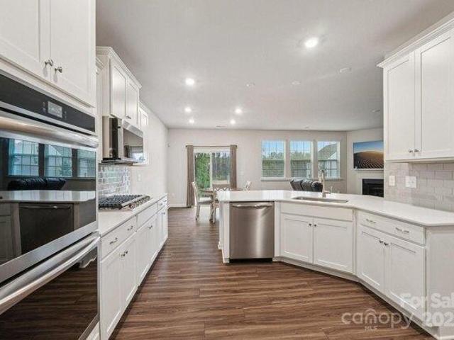 6 bedroom, Troutman NC 28166 103600370