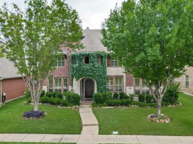 6 bedroom, Tx Tx 102702136