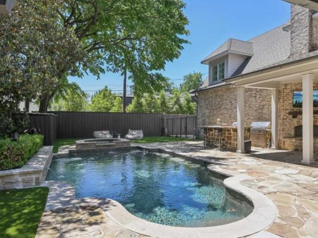 6 bedroom, Tx Tx LS102204583