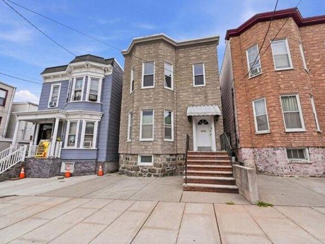 6 bedroom, Union City NJ 07087 104604754