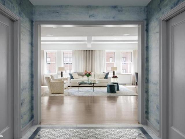 6 bedroom, Upper West Side NY 89697487