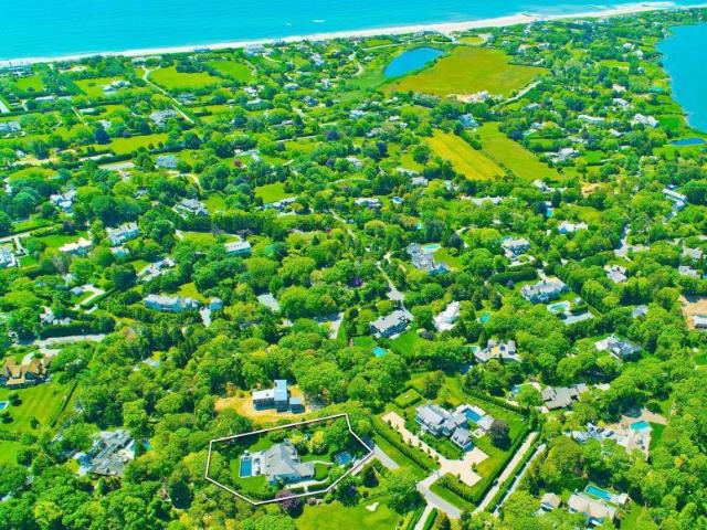 6 bedroom, Village Of East Hampton NY 96814852