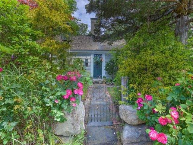 6 bedroom, Yarmouth Port MA 02675 LS101574831
