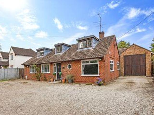 6 Bedrooms Detached bungalow for sale in Old Odiham Road, Shalden Parish, Alton, Hampshire GU34