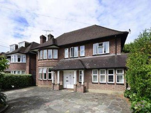 6 Bedrooms Detached house for rent in Fairholm, London N3