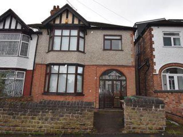 6 Bedrooms Detached house for rent in Harlaxton Drive, Lenton NG7