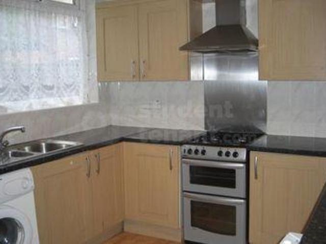 6 Bedrooms Detached house for rent in Scarsdale Road, Manchester, Greater Manchester M14