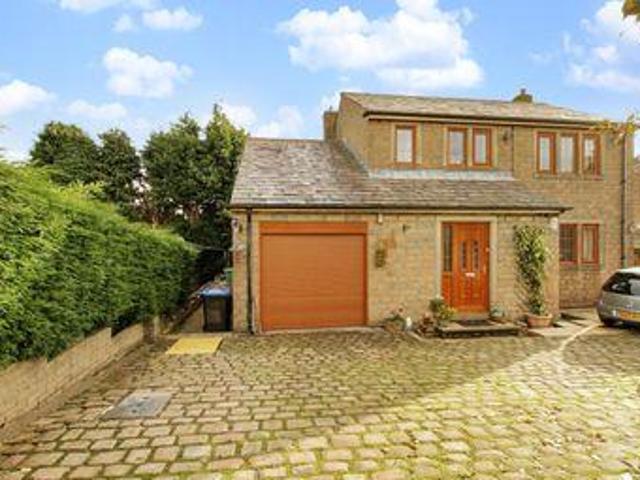 6 Bedrooms Detached house for sale in New House Lane, Queensbury, Bradford, West Yorkshire BD13