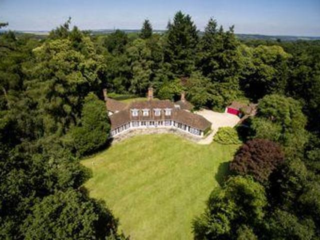 6 Bedrooms Detached house for sale in Aldworth Road, Upper Basildon, Reading RG8