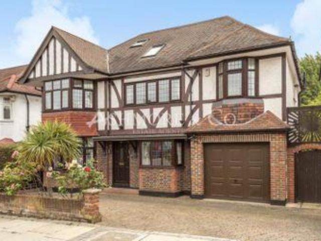 6 Bedrooms Detached house for sale in Downage, Hendon, London NW4