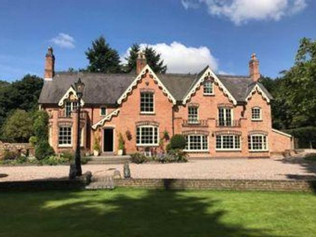 6 Bedrooms Detached house for sale in Drayton Lane, Tamworth, Staffordshire B76