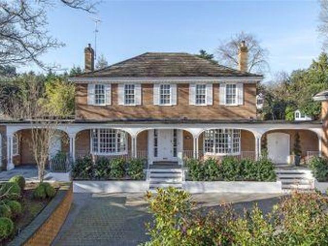 6 Bedrooms Detached house for sale in Randolph Close, Kingston Upon Thames, Surrey KT2