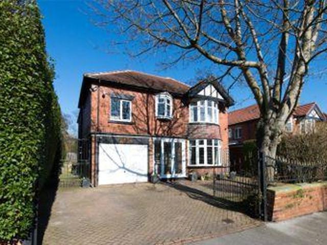 6 Bedrooms Detached house for sale in Sandhill Crescent, Leeds, West Yorkshire LS17