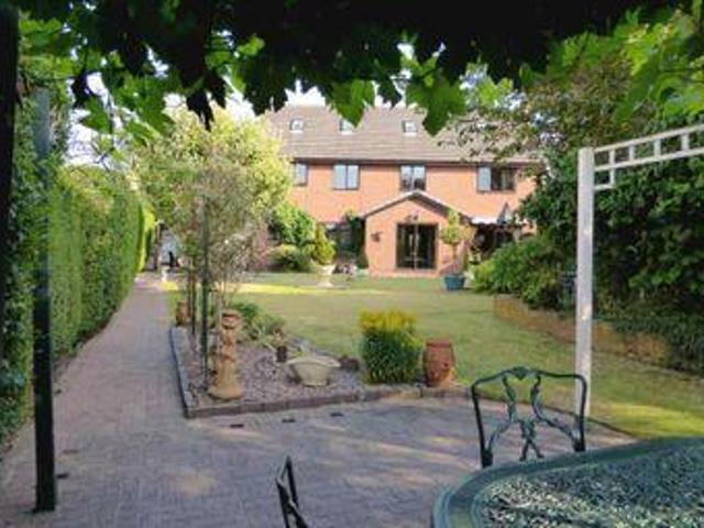 6 Bedrooms Detached house for sale in Yew Tree Court, Alsager, Stoke On Trent ST7