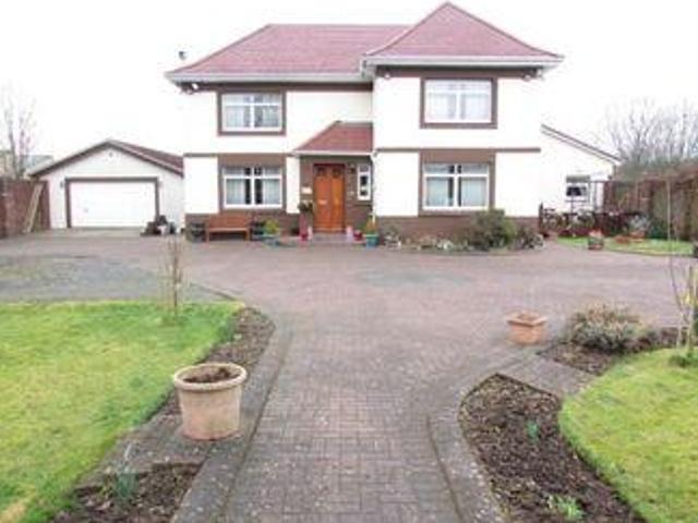 6 Bedrooms Detached house for sale in 92 Ayr Road, Cumnock KA18