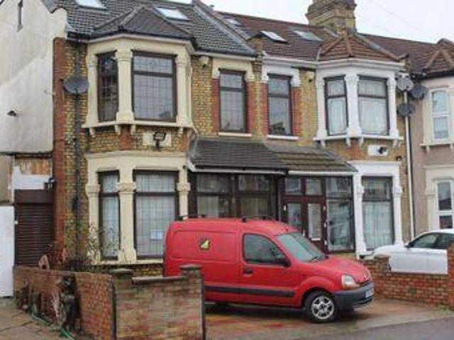 6 Bedrooms End terrace house for rent in Empress Avenue, Ilford IG1