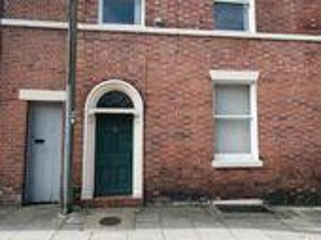 6 Bedrooms Flat for rent in Chaddock Street, Preston, Lancashire PR1