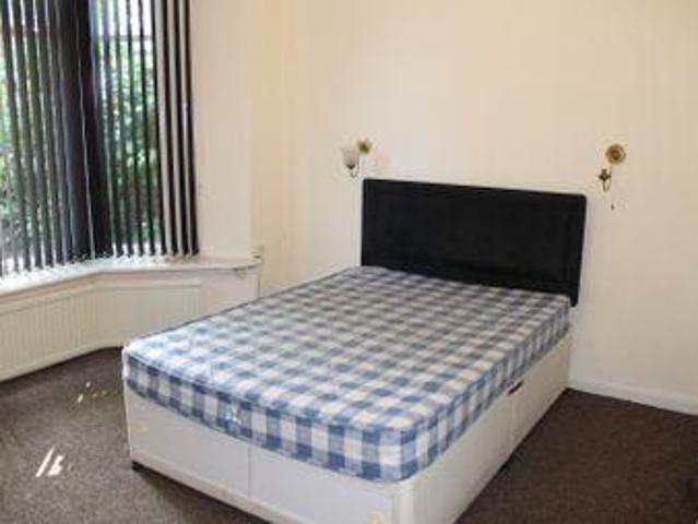 6 Bedrooms Flat for rent in Chippinghouse Road, Sheffield, South Yorkshire S7