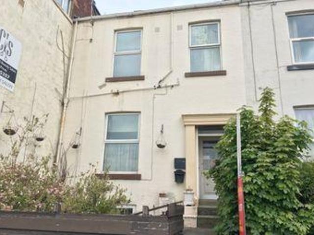 6 Bedrooms Flat for rent in Burley Road, Leeds LS3