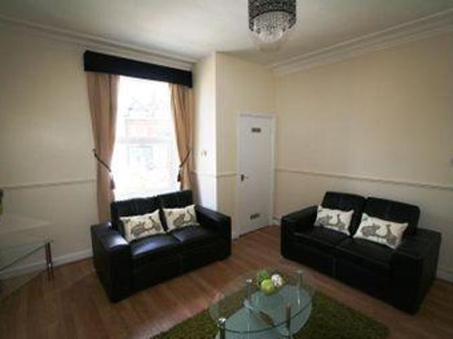 6 Bedrooms Flat for rent in Flat 2, 3 Victoria Road, Hyde Park LS6