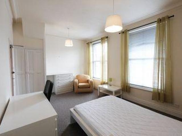 6 Bedrooms Flat for rent in Frenchwood Street, Preston, Lancashire PR1