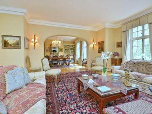 6 Bedrooms Flat for rent in Hanover House, St Johns Wood, London NW8
